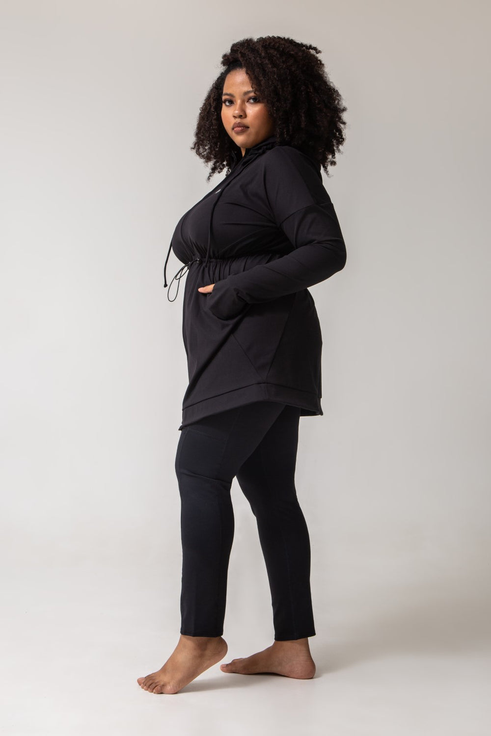 Stretch Active Jacket BLACK | LANUUK Modest Activewear & Sportswear